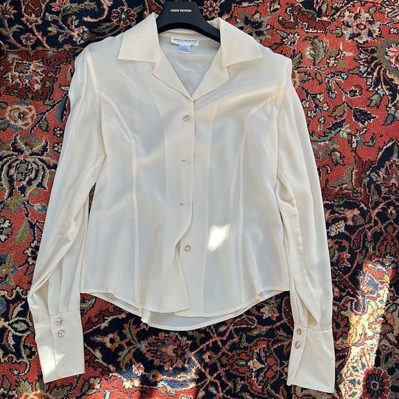 gruppo italiano | Tops | Grupo Americano Womans 0 Crme Silk Blouse ...